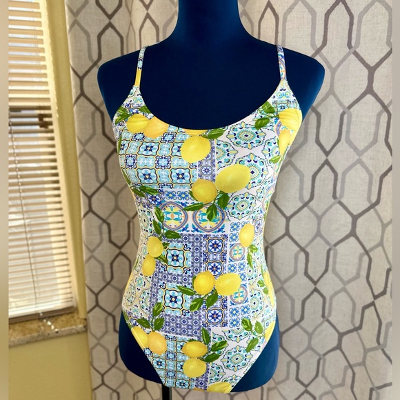 Primark | Swim | New Primark Mediterranean Style Lemon Print One Piece ...